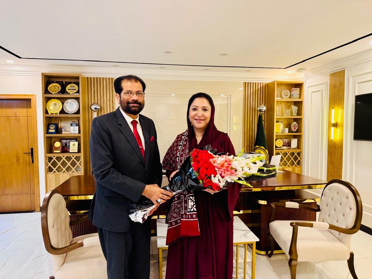 Surprise Visit of Ms. Wajiha Qamar, the Minister of State for Ministry ...